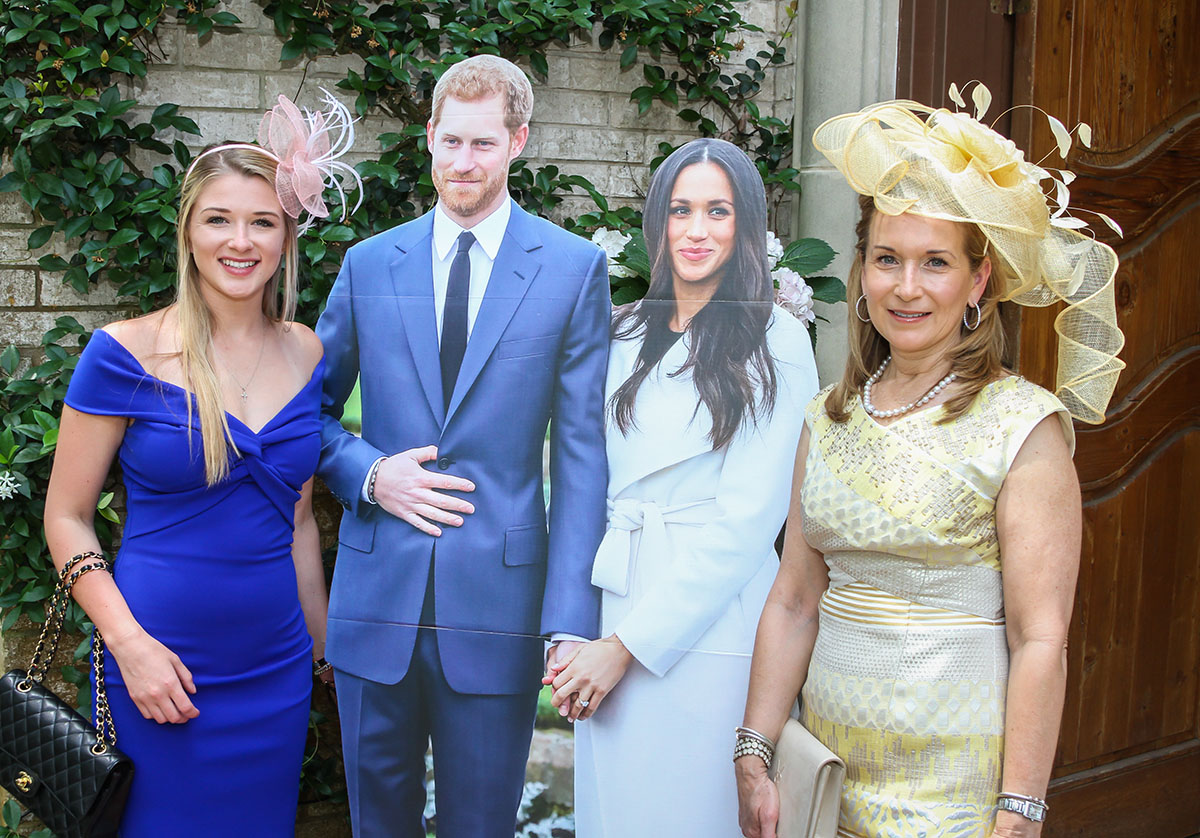 Crowning event | The Buzz Magazines